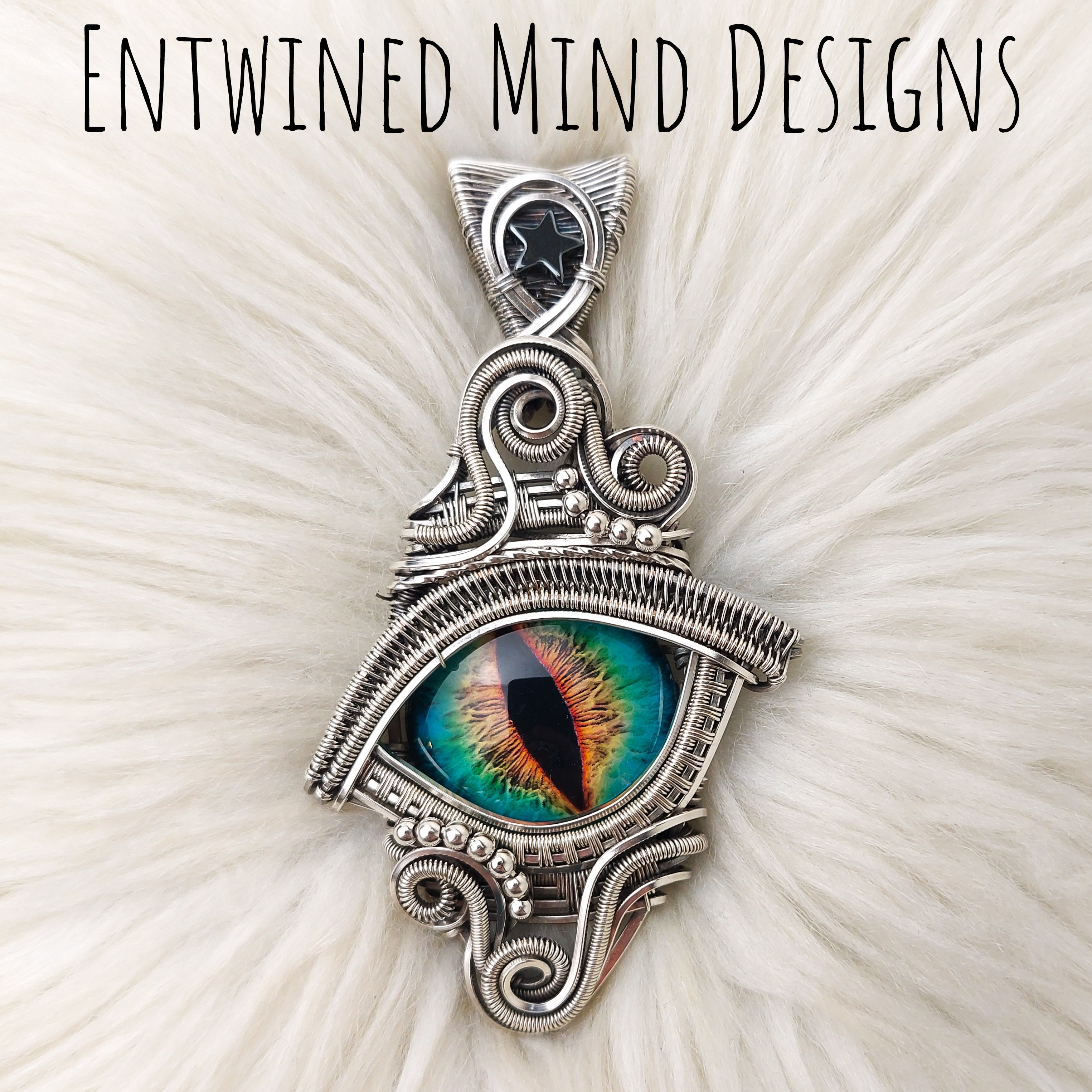 Green Sterling Silver Dragons Eye Pendant – Entwined Mind Designs